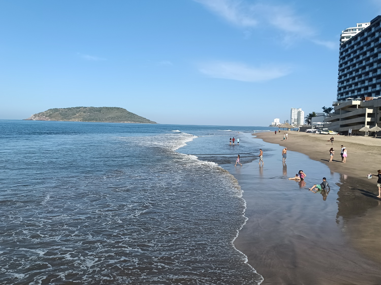 Renuevan certificaciones de siete playas en Mazatlán | Son Playas